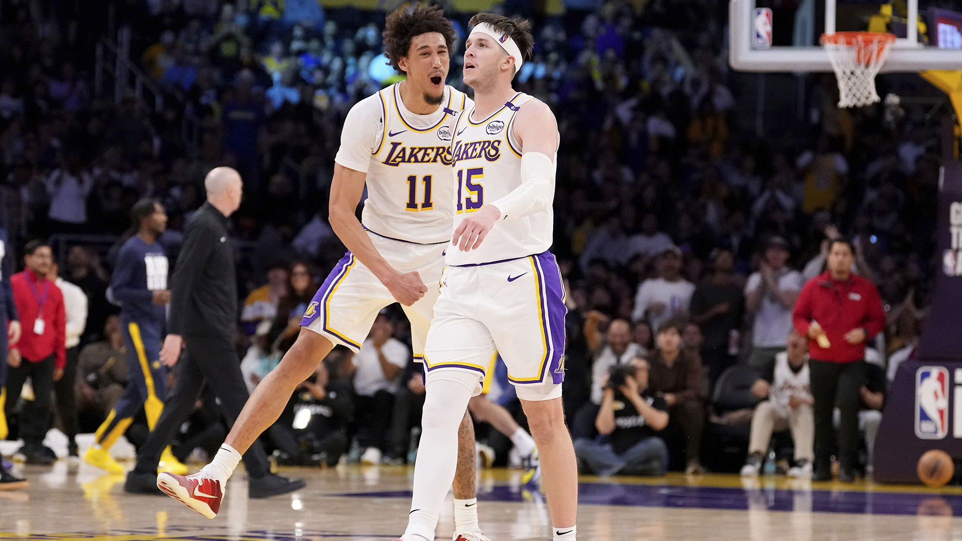Highlights: Lakers vs. Indiana Pacers